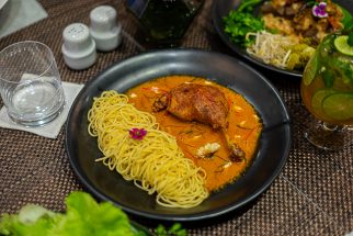 ทั้งไทยและเทศ ฟิวชั่นหลากเมนู ร้านสไตล์ของเก่าที่ Betel Box Restaurant