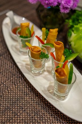 ทั้งไทยและเทศ ฟิวชั่นหลากเมนู ร้านสไตล์ของเก่าที่ Betel Box Restaurant